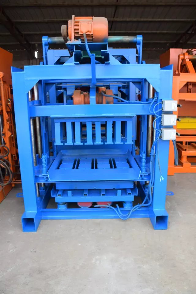 Semi - machine à paver automatique de bloc de ciment faisant la machine ...